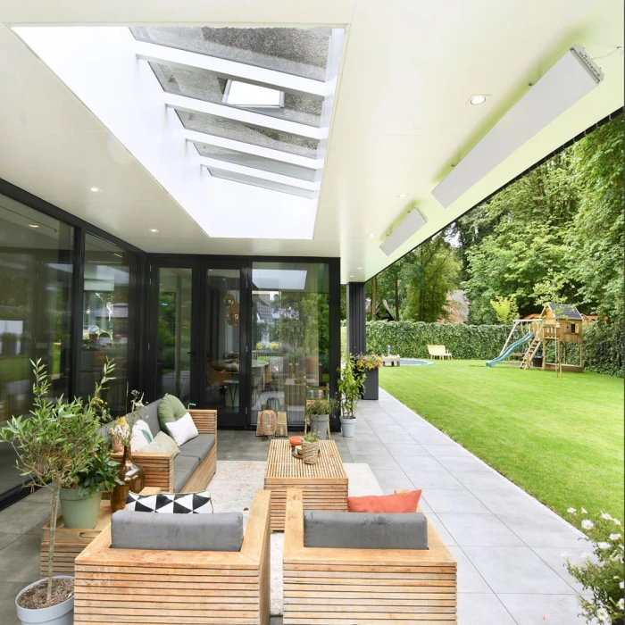 Terrasverwarming in stijlvol design|Heatstrip Elegance 1800